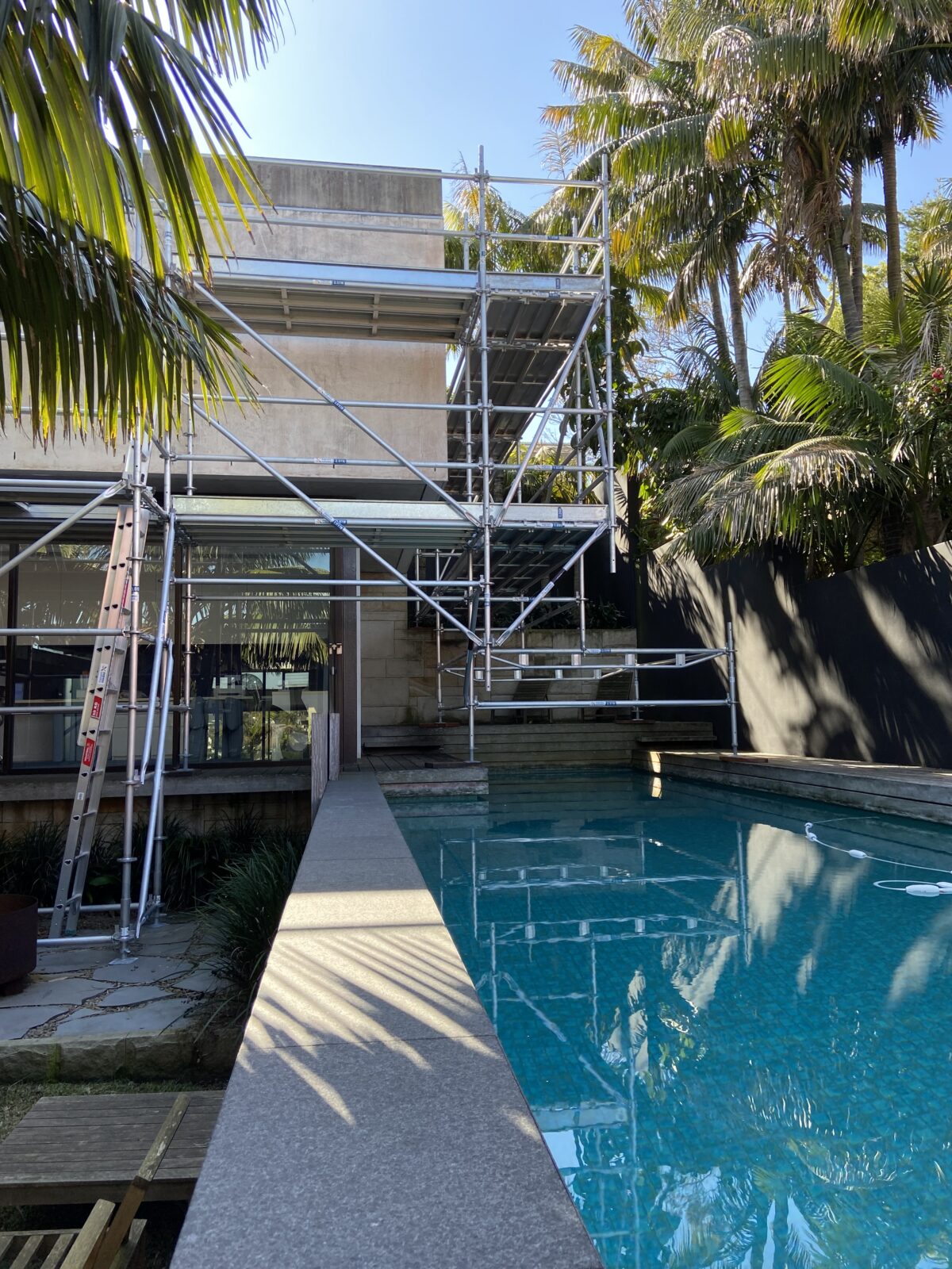 Tamarama Poolhouse Sydney | Lightweight Aluminium Scaffolding by ...