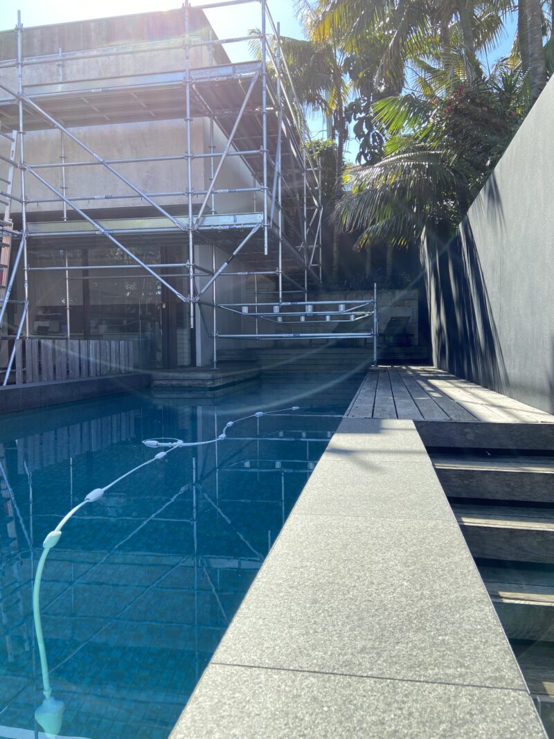 Tamarama Poolhouse Sydney | Lightweight Aluminium Scaffolding by ...